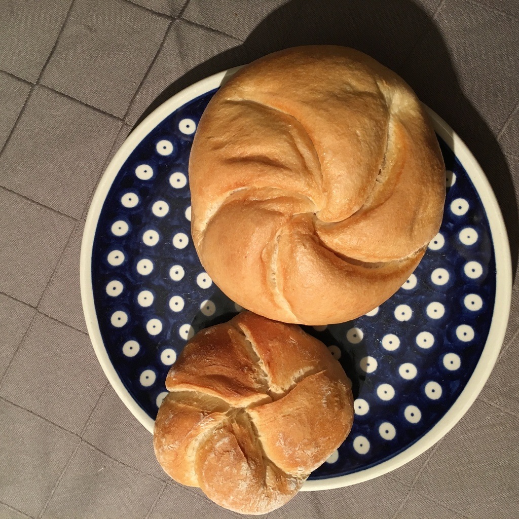 Die eine, die feine, die…richtige!!!… Semmel („Brötchen“) - Zuckertante.at